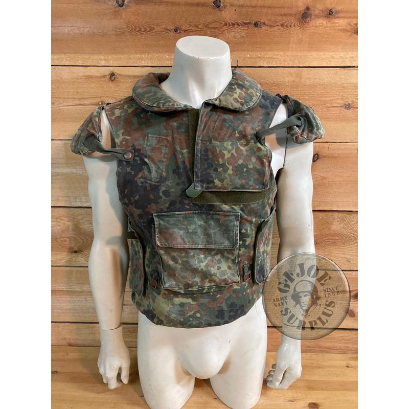SURPLUS ARMY TACTICAL VESTS