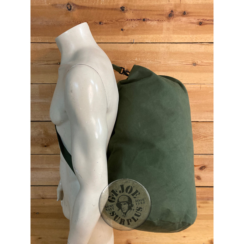 DUTCH ARMY SMALL DUFFLE BAG AS NEW CONDITION USED