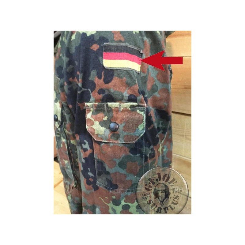 A PAIR OF GENUINE GERMAN ARMY FLAGS FOR JACKETS