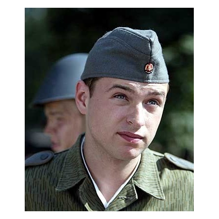 EAST GERMAN ARMY OFF-DUTY GARRISON CAP TROOP NEW